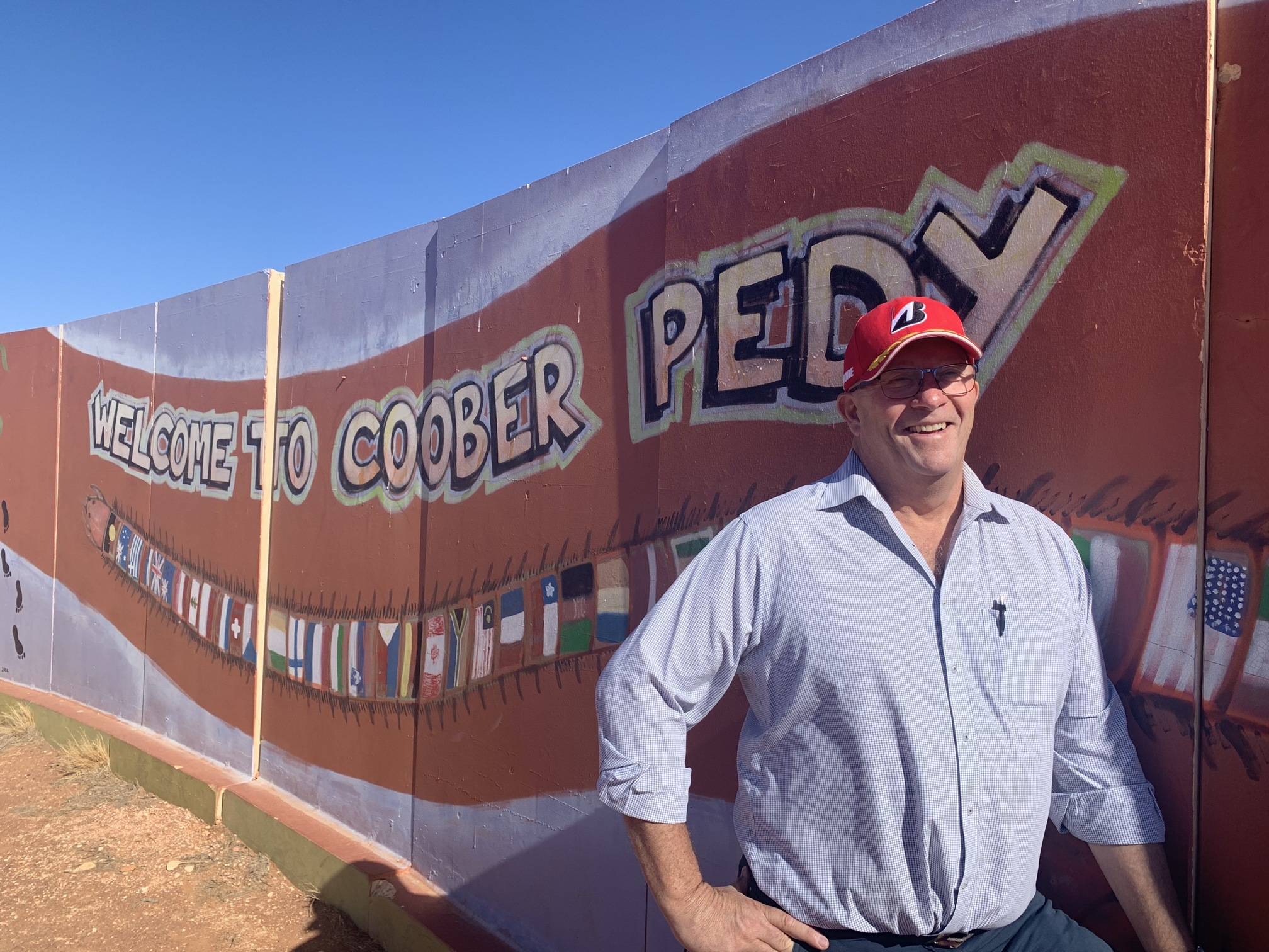 SA TOURISM MINISTER DAVID RIDGWAY VISITS COOBER PEDY & WILLIAM CREEK ...